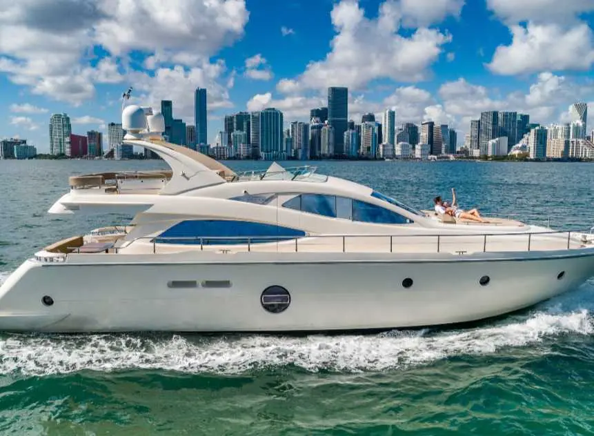 Yates comerciales y turismo en miami: una industria en auge | Mi Mundo ...
